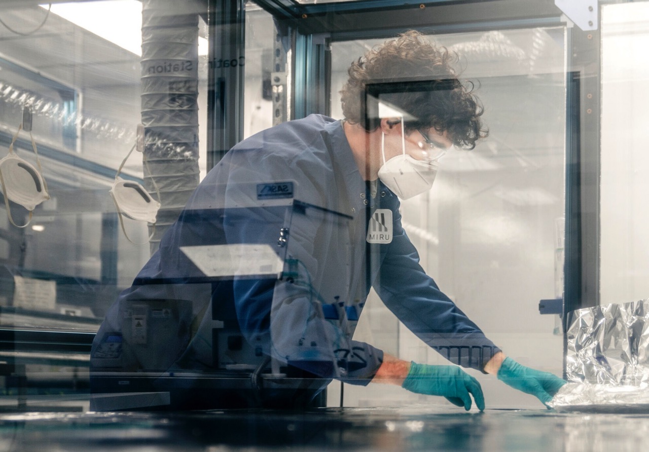 Miru Raises $20M to Scale Electrochromic Windows for EVs - Decoder.ca