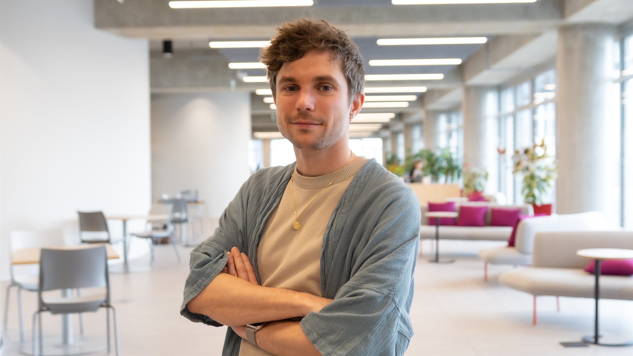 Maple Scan App Helps Canadians Shop Local With AI - Decoder.ca
